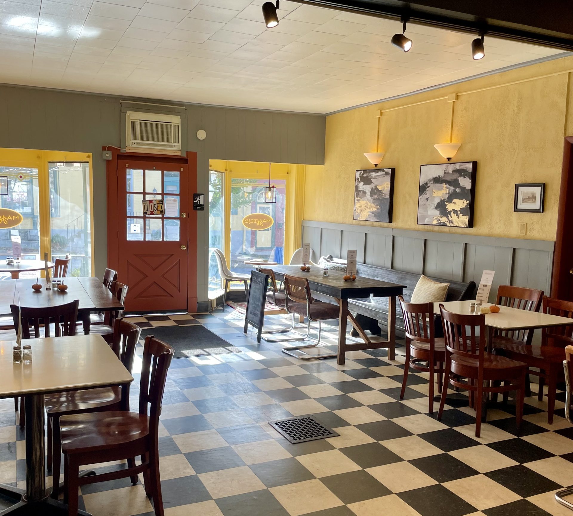 Crowd-favorite Mayfield Restaurant is moving to a great new space ...